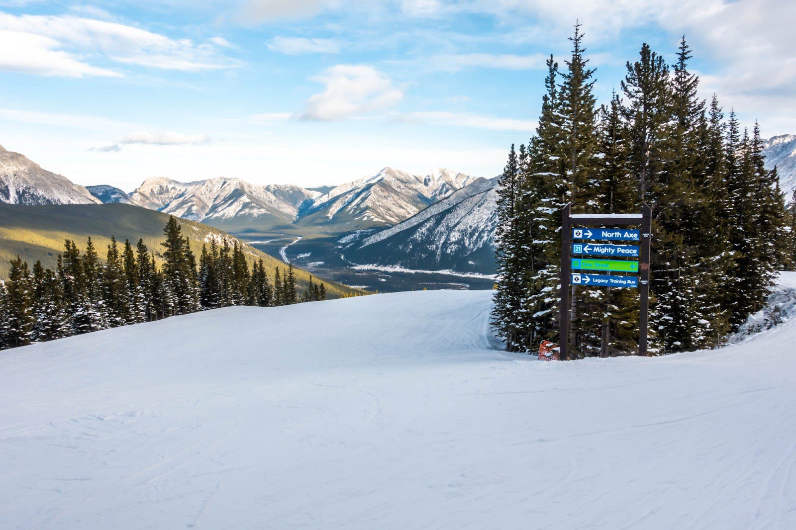 Top 10 Ski Resorts in Calgary and Nearby - calgary-name.com