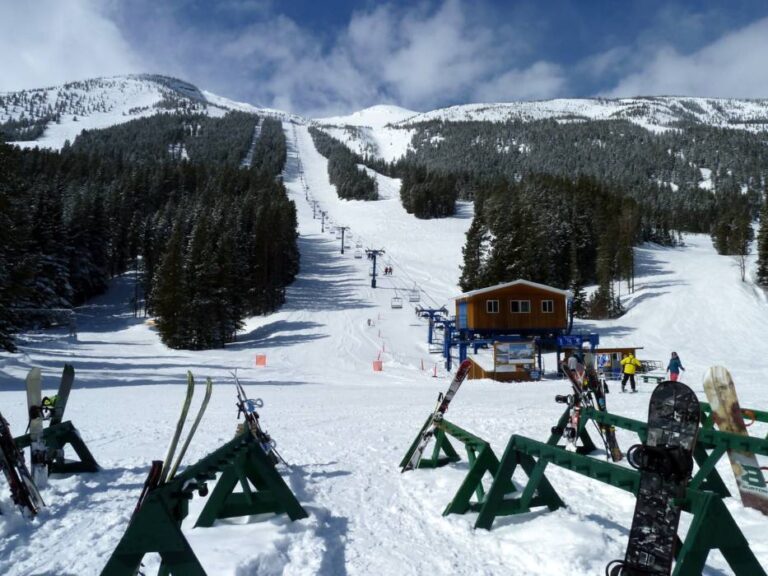 Top 10 Ski Resorts in Calgary and Nearby - calgary-name.com